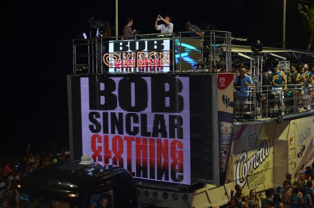 EGO - DJ Bob Sinclair comanda trio elétrico no carnaval de Salvador ...